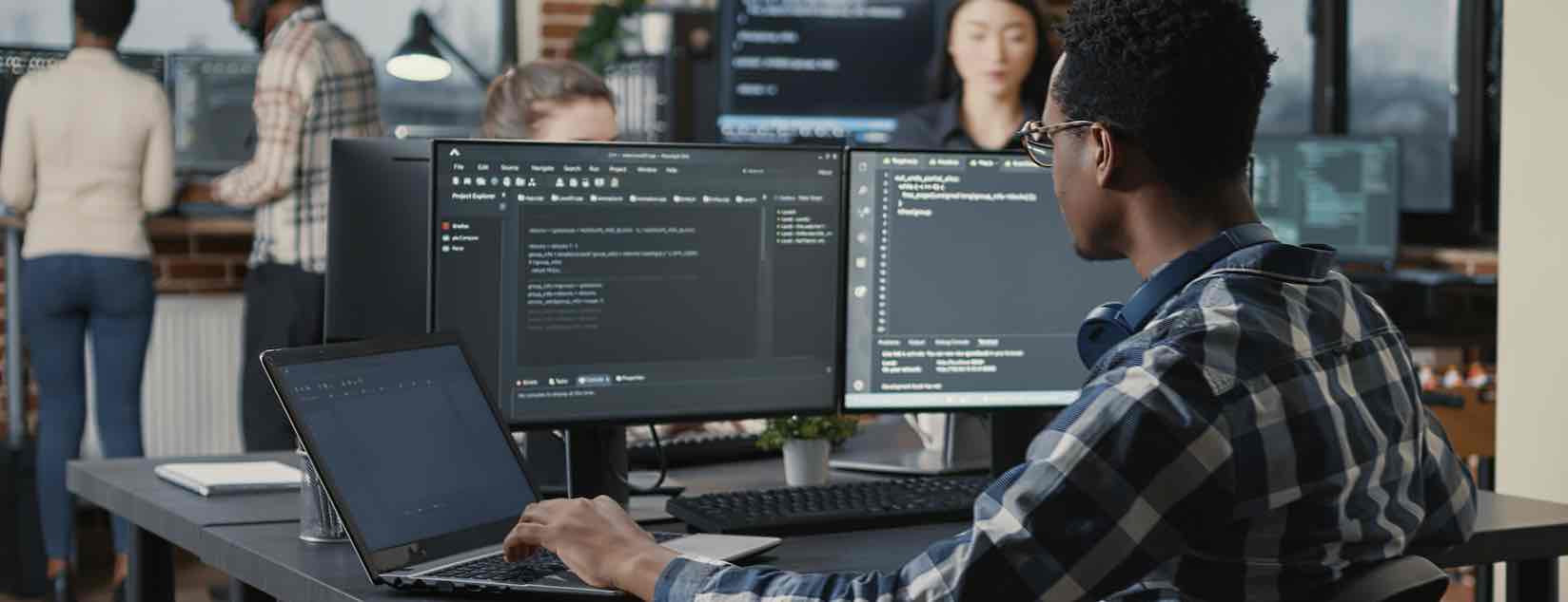 How to List All Users in Linux | Code2care